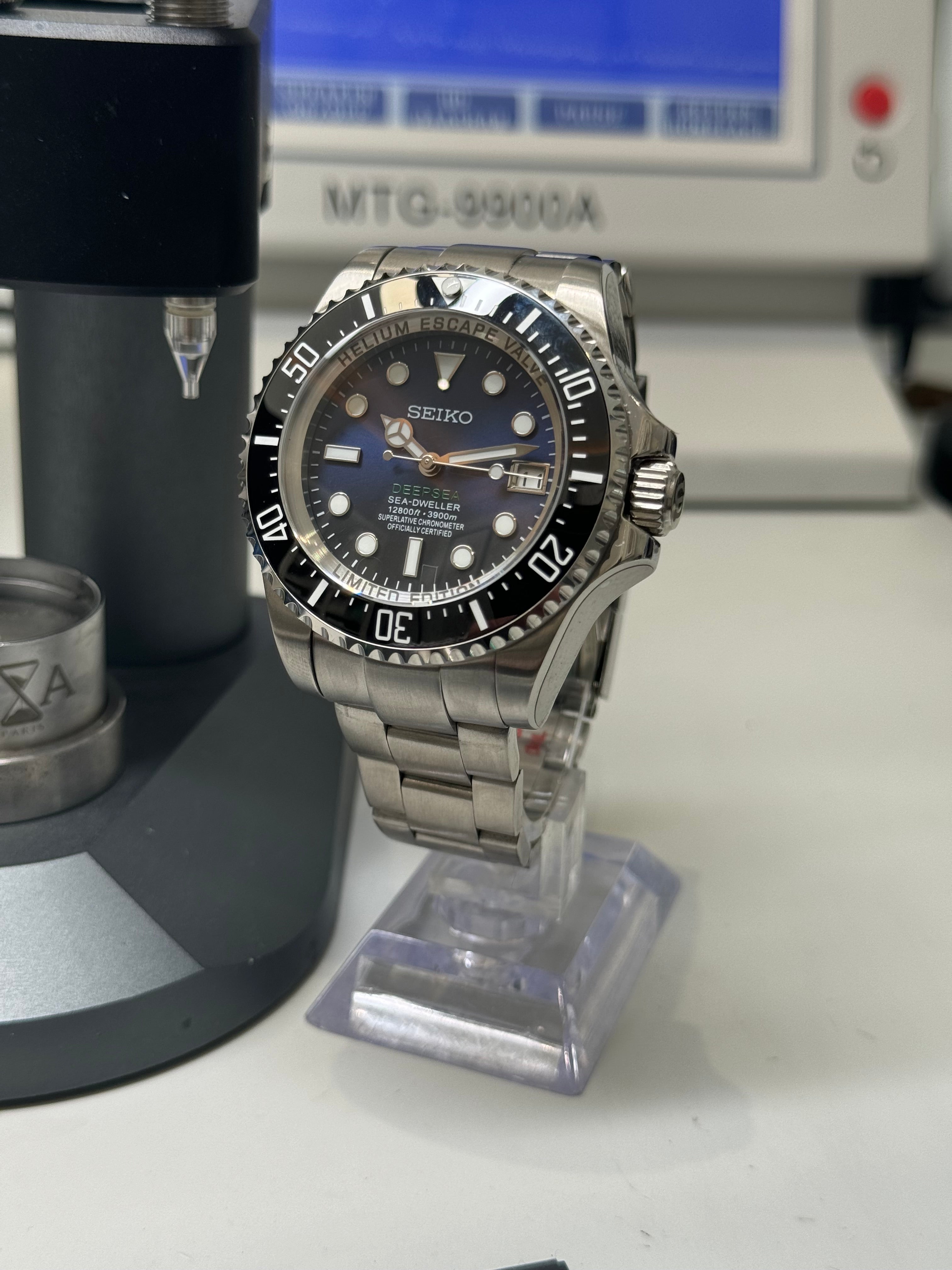 Seiko MOD - DEEP DIVE 44mm “james cameron” Céramique NOIR – Atelier N.A ...