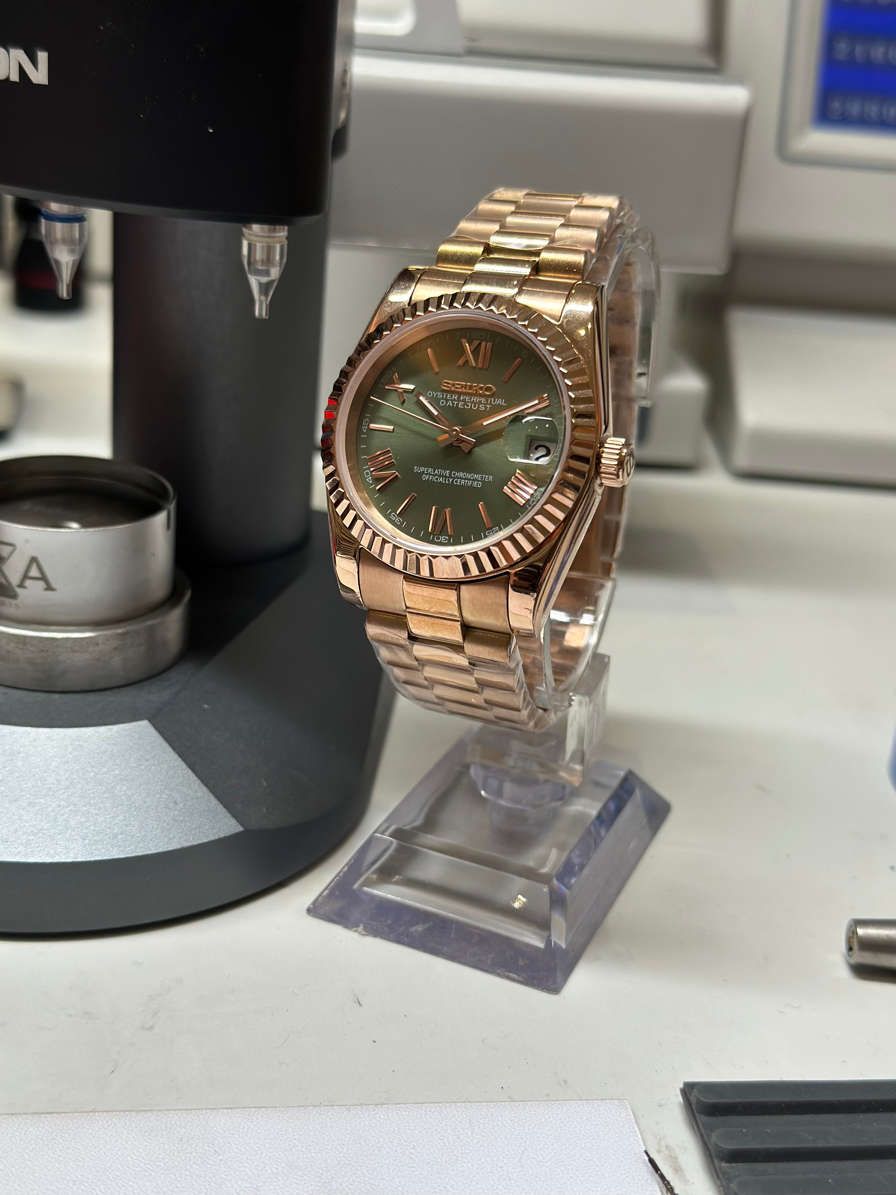 Seiko MOD - Datejust 36/40mm OR ROSE cadran Olive – Atelier N.A Timekeeping